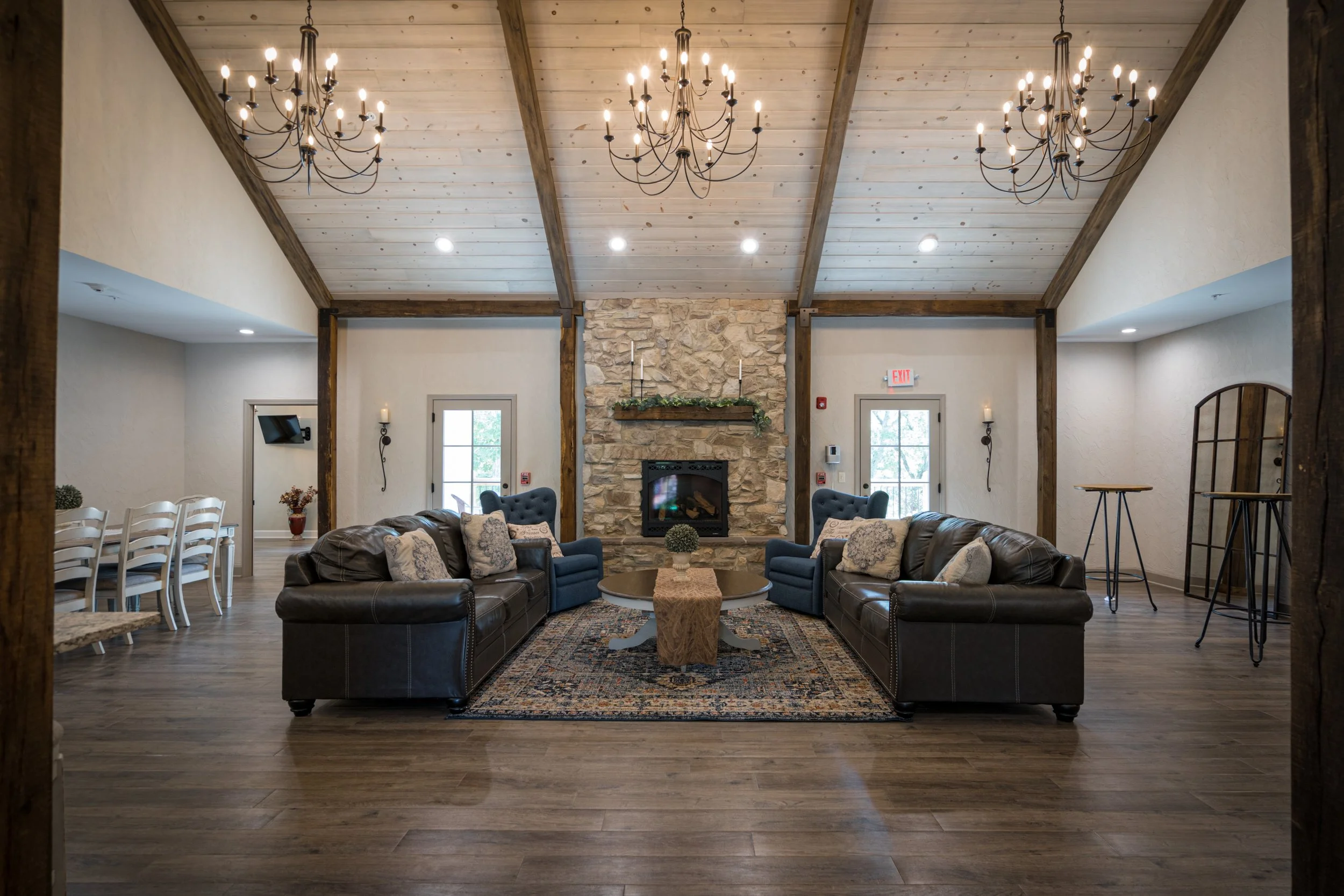 Chalet Gallery — Silver Oaks Chateau