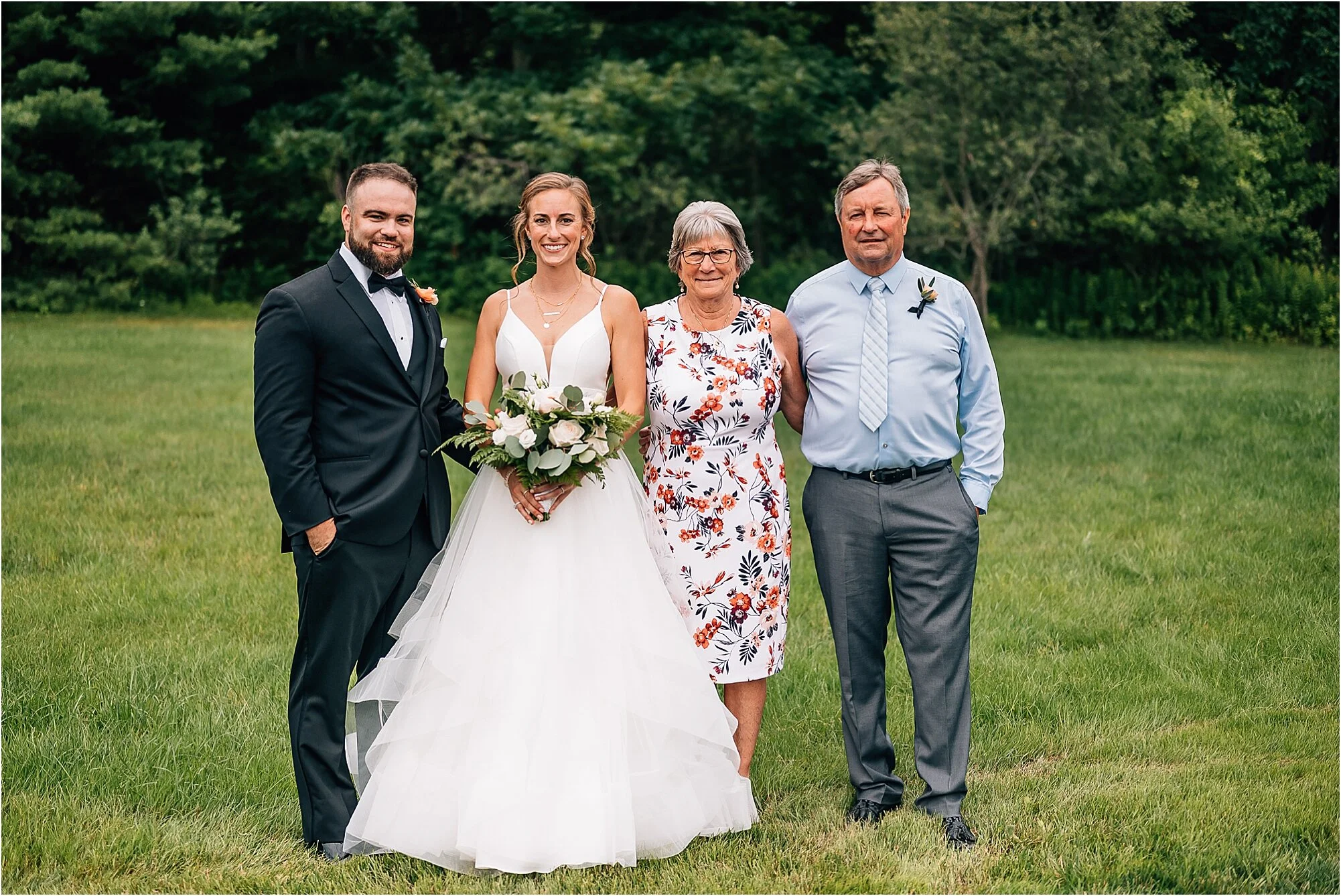 Molly & Kyle - York Maine — CAIT BOURGAULT PHOTOGRAPHY