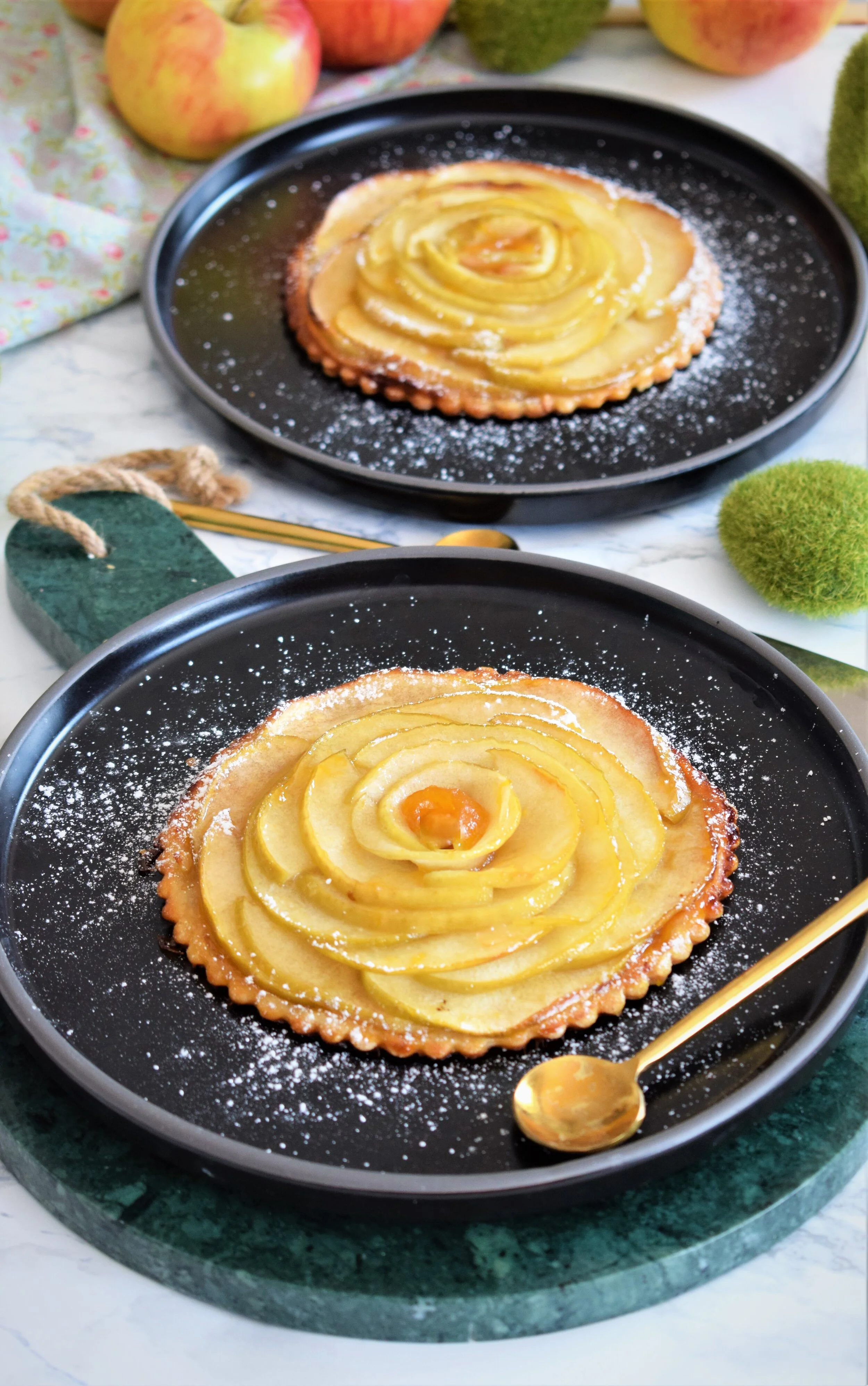 Tartelettes Fines Feuilletées aux Pommes — CyrilRouquet.com