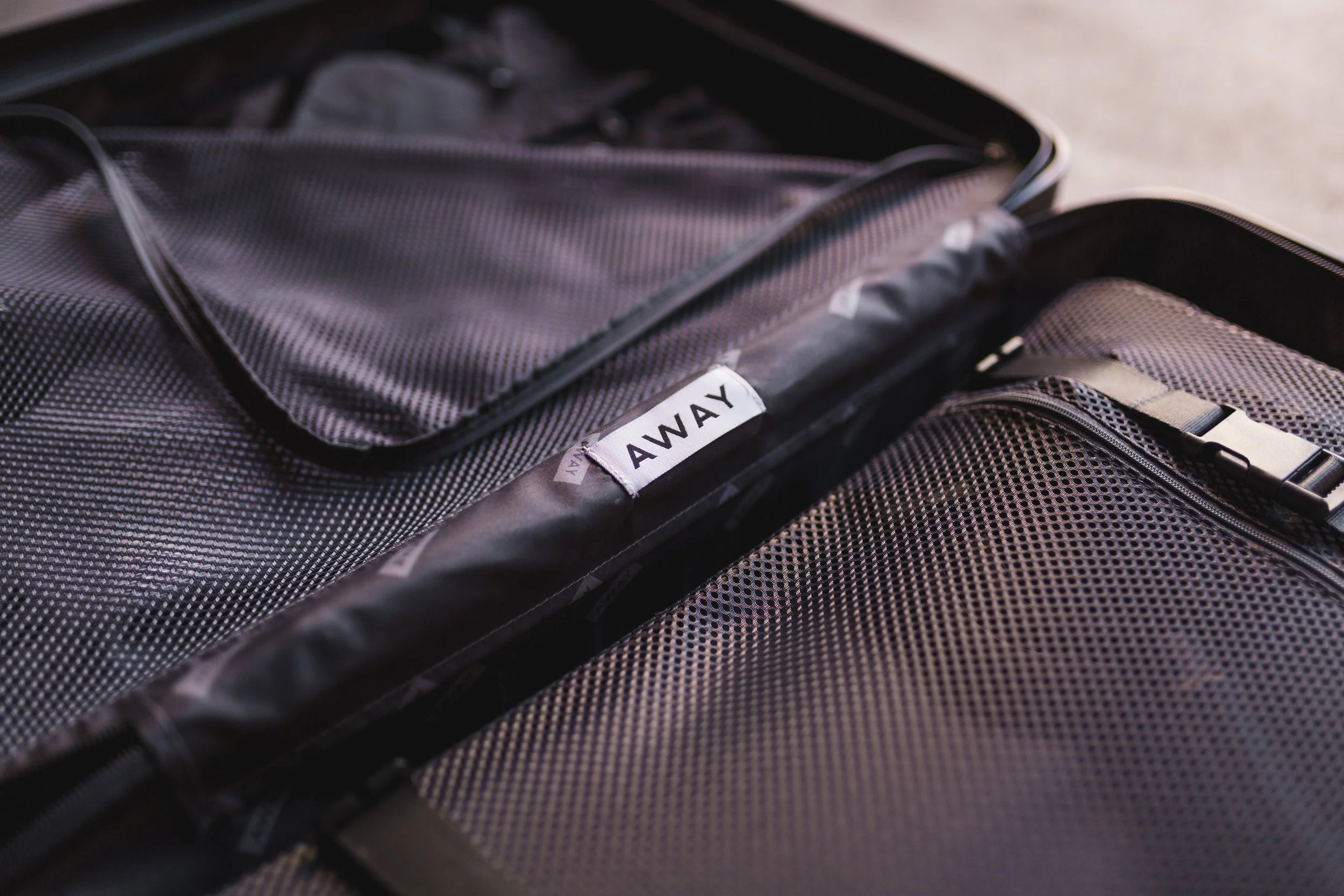 Away: The Perfect Travel Suitcase — itchban