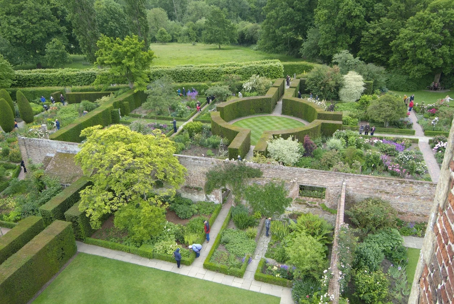 What Is Landscape Design? A Complete Beginner's Guide — Todd Haiman ...