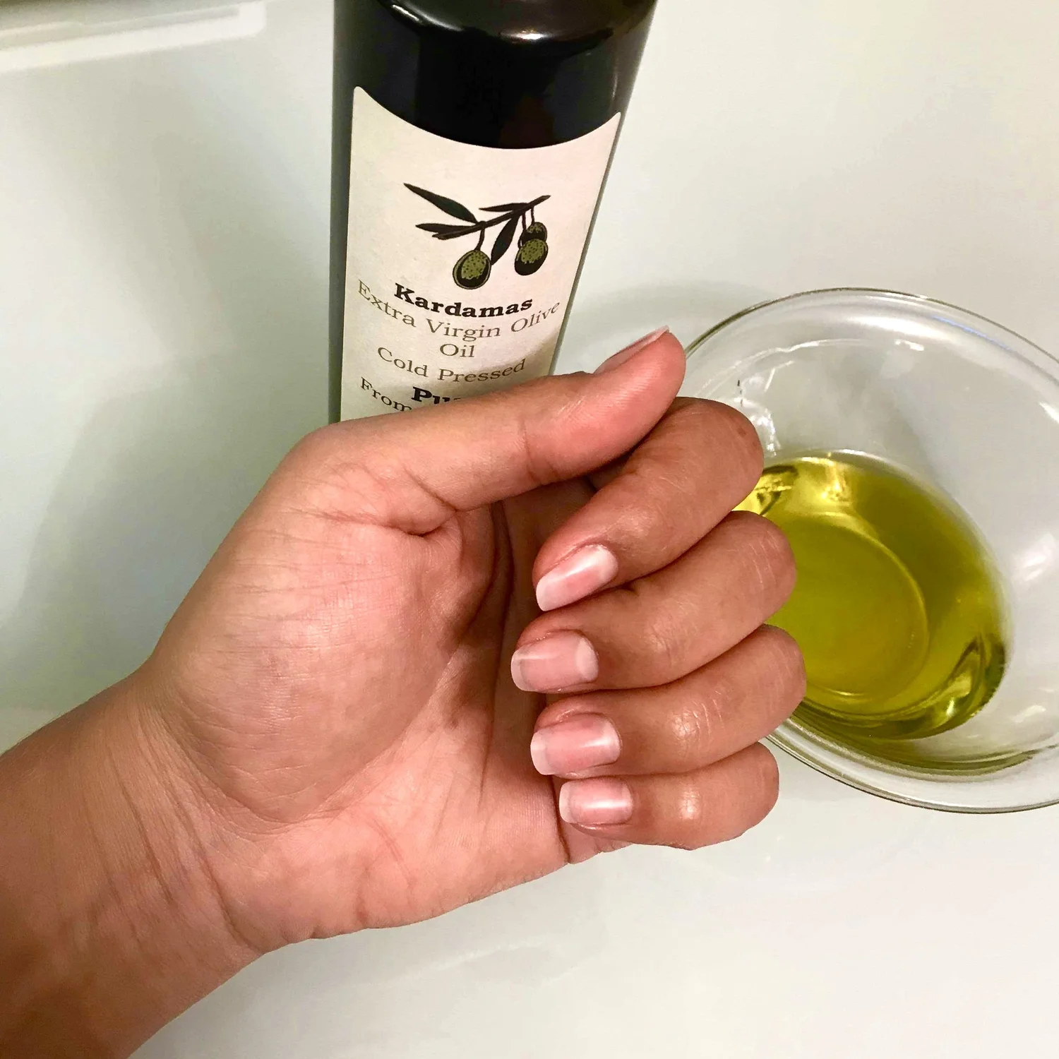 DIY EXTRA VIRGIN OLIVE OIL NAIL TREATMENT — KARDAMAS