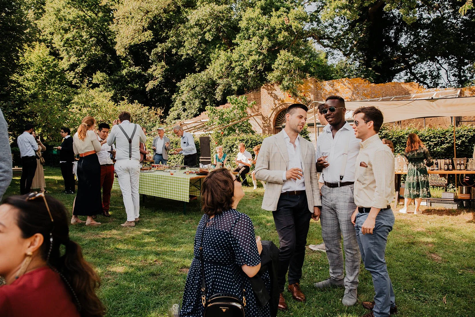 ontvangsten en workshops — De Ommuurde Tuin