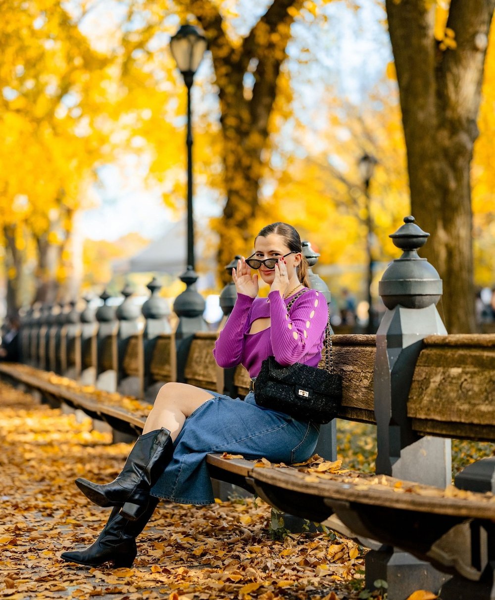 20 Sitting Poses To Try For Your Next Photo Shoot