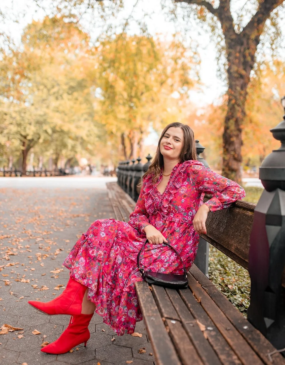 20 Sitting Poses To Try For Your Next Photo Shoot