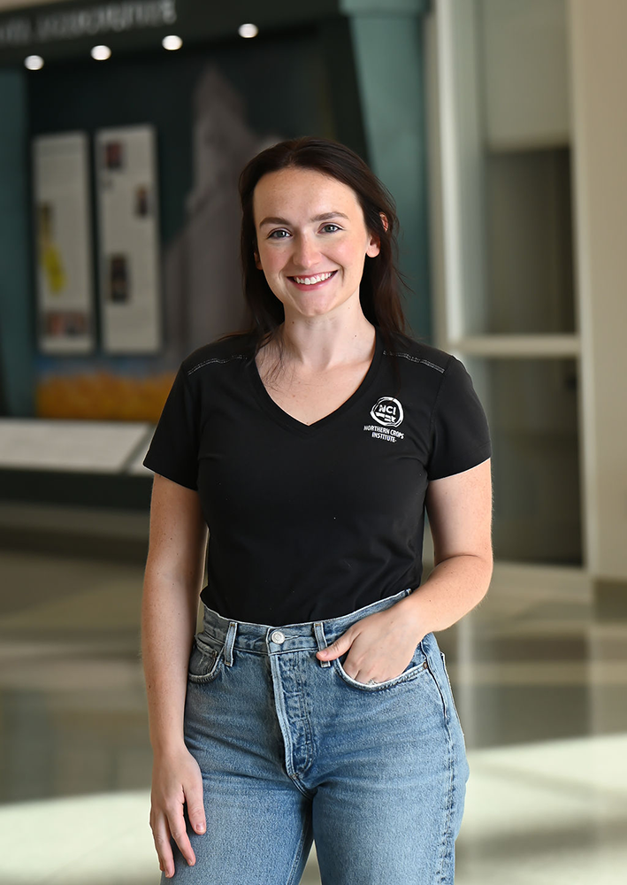 Staff Liz Benson — Northern Crops Institute