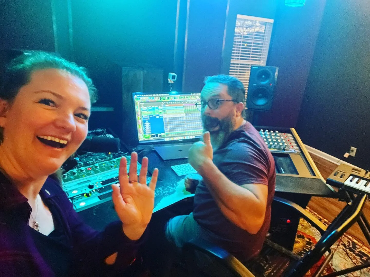 Welcome to Holly Bruce MusicHolly Bruce
