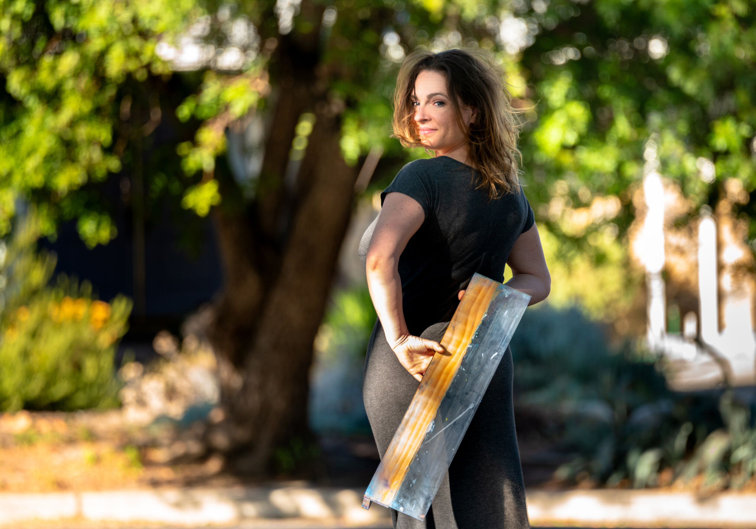 About The Artist | Minimalist Abstract Art – Laura Viapiano Abstract Art