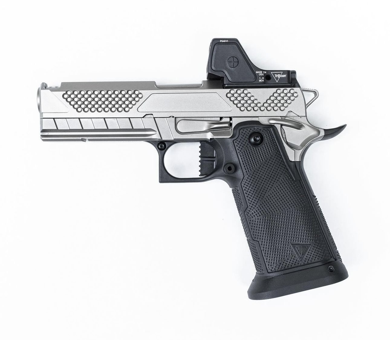 M5 — C o m b a t Precision®