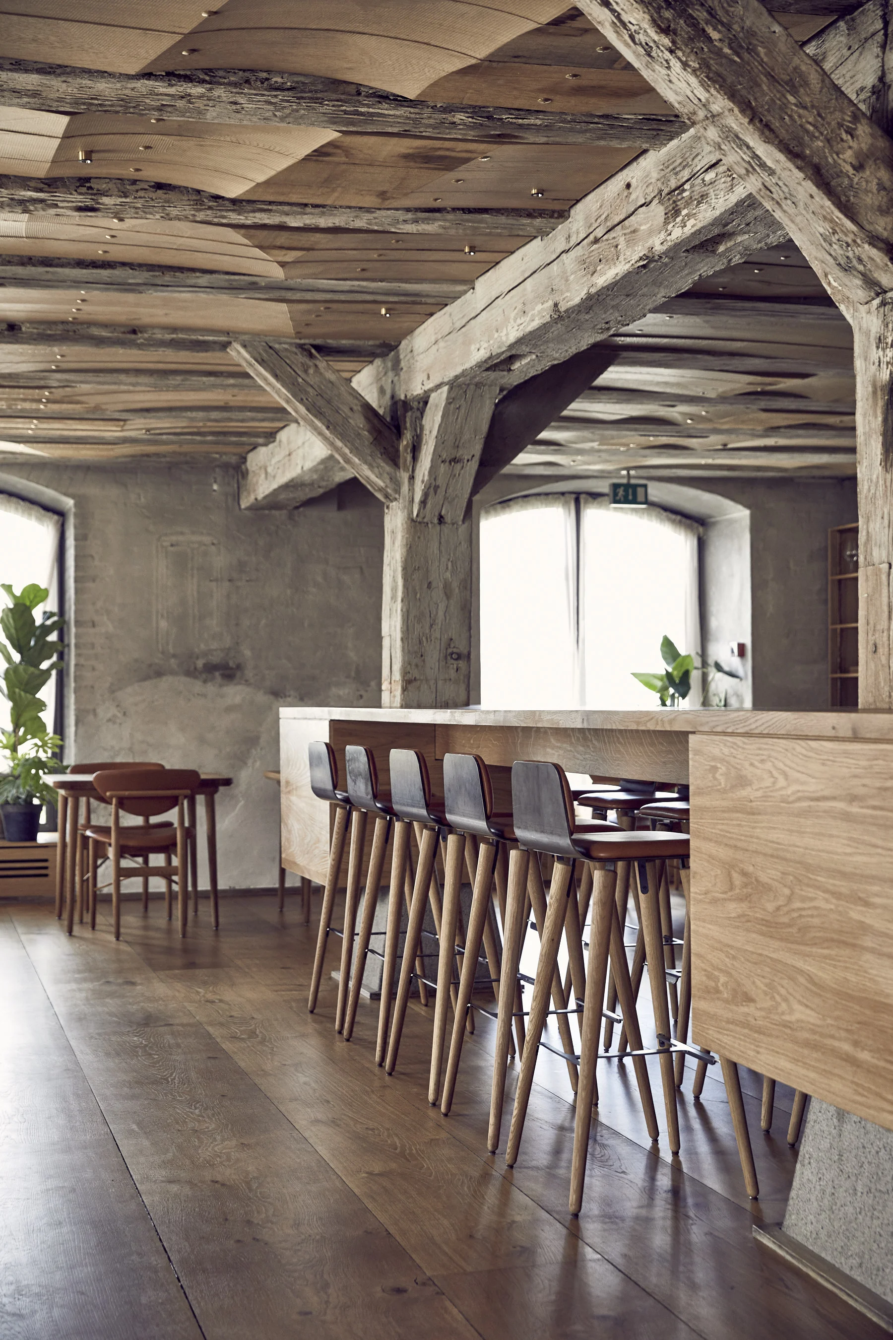 Restaurant Barr — MAGNUS OMME