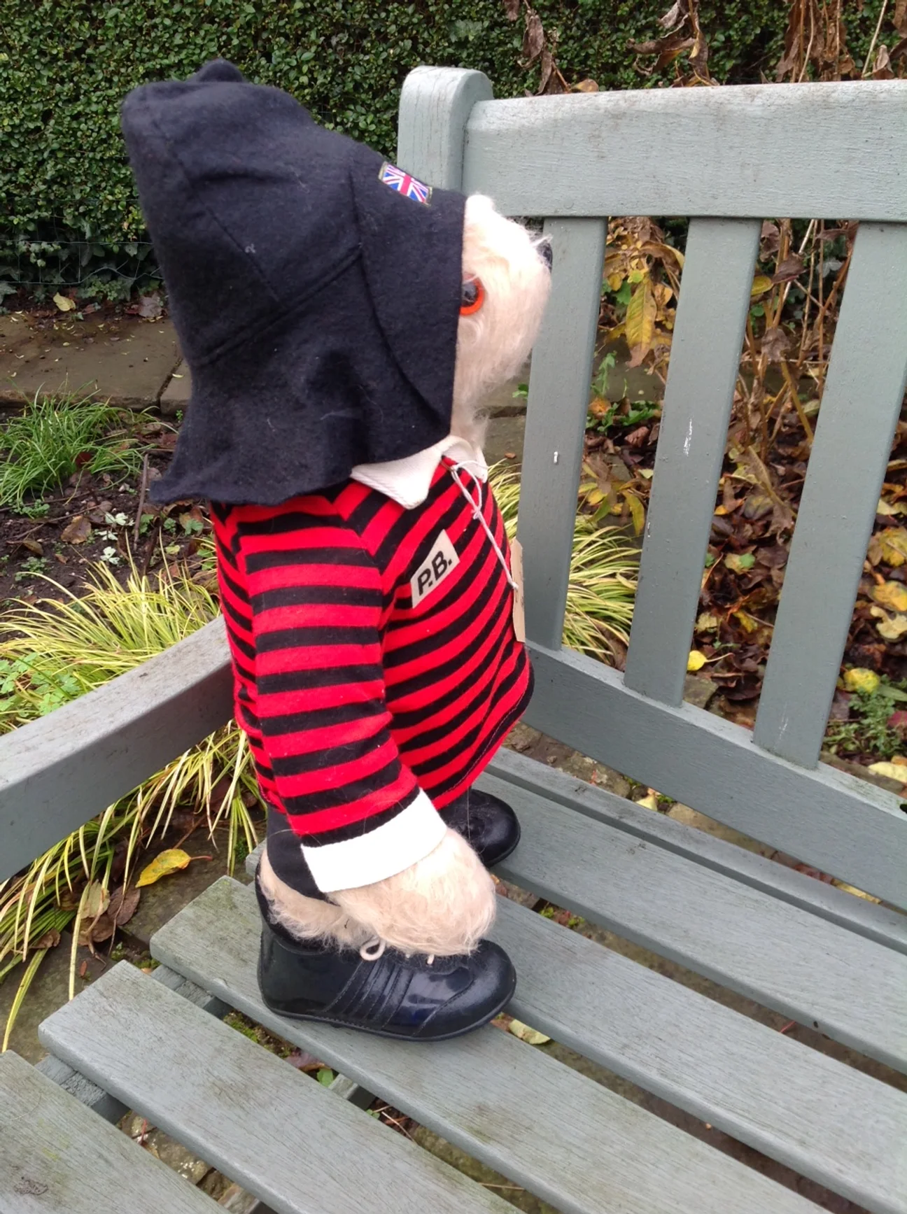 Gabrielle Designs Rugby bear complete with kit bag — The Paddington ...