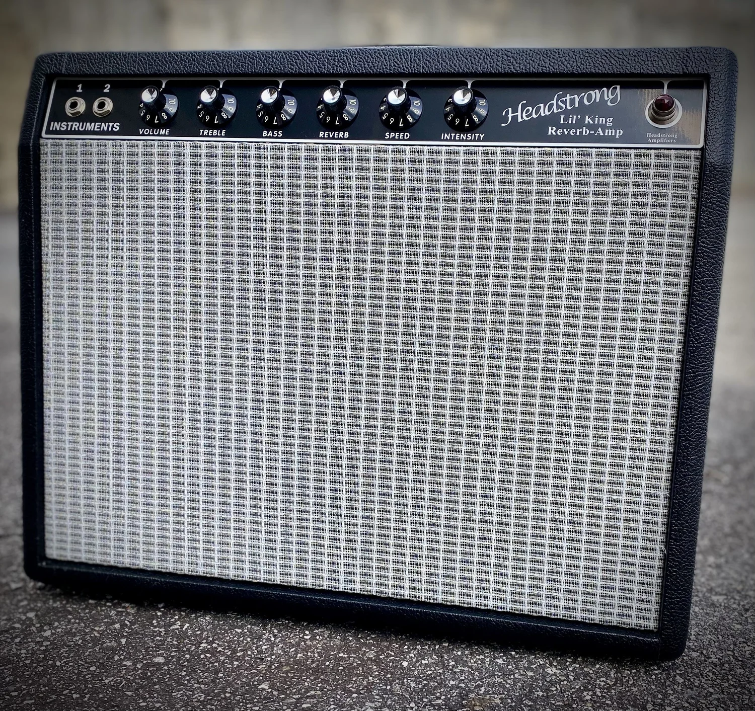 Lil' King Amp is the worlds first Princeton Reverb clone — Headstrong Amplifiers boutique ...