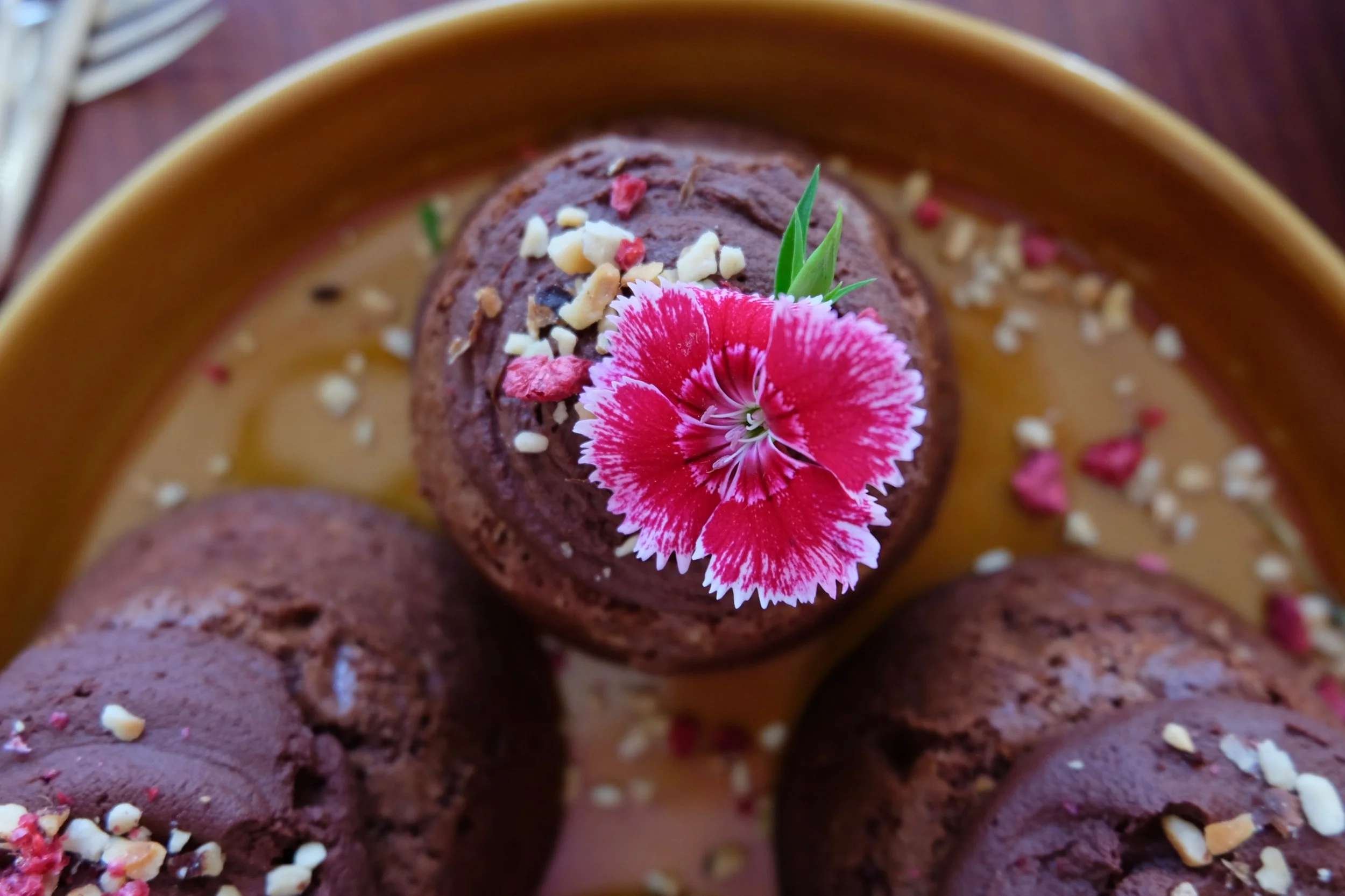 Chocolate Hazelnut Baci Cakes — Sophie Likes Cake