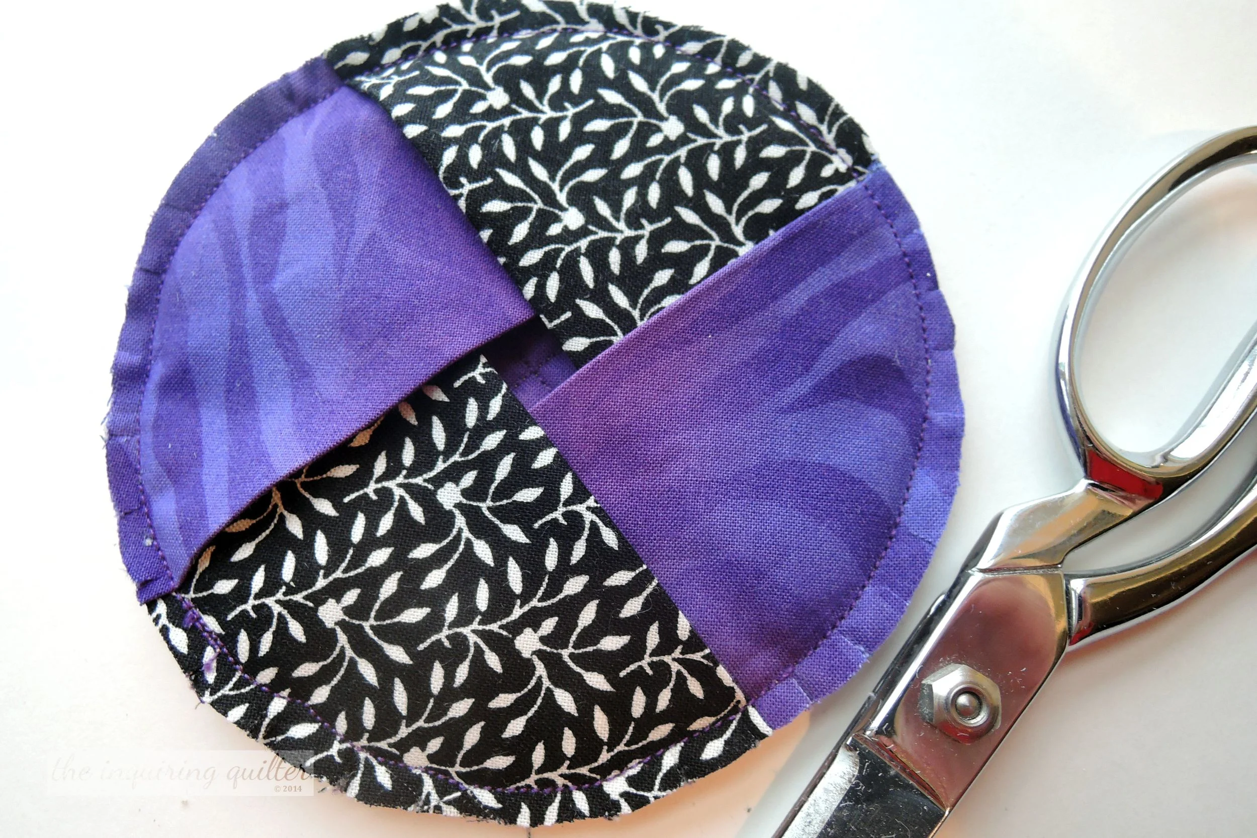 Insulated Fabric Wine Glass Coaster — The Inquiring Quilter