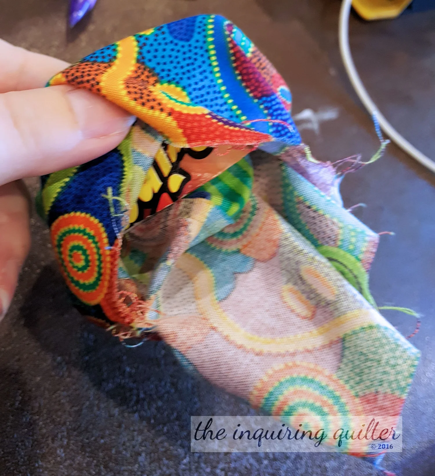 Popup Thread Catcher — The Inquiring Quilter