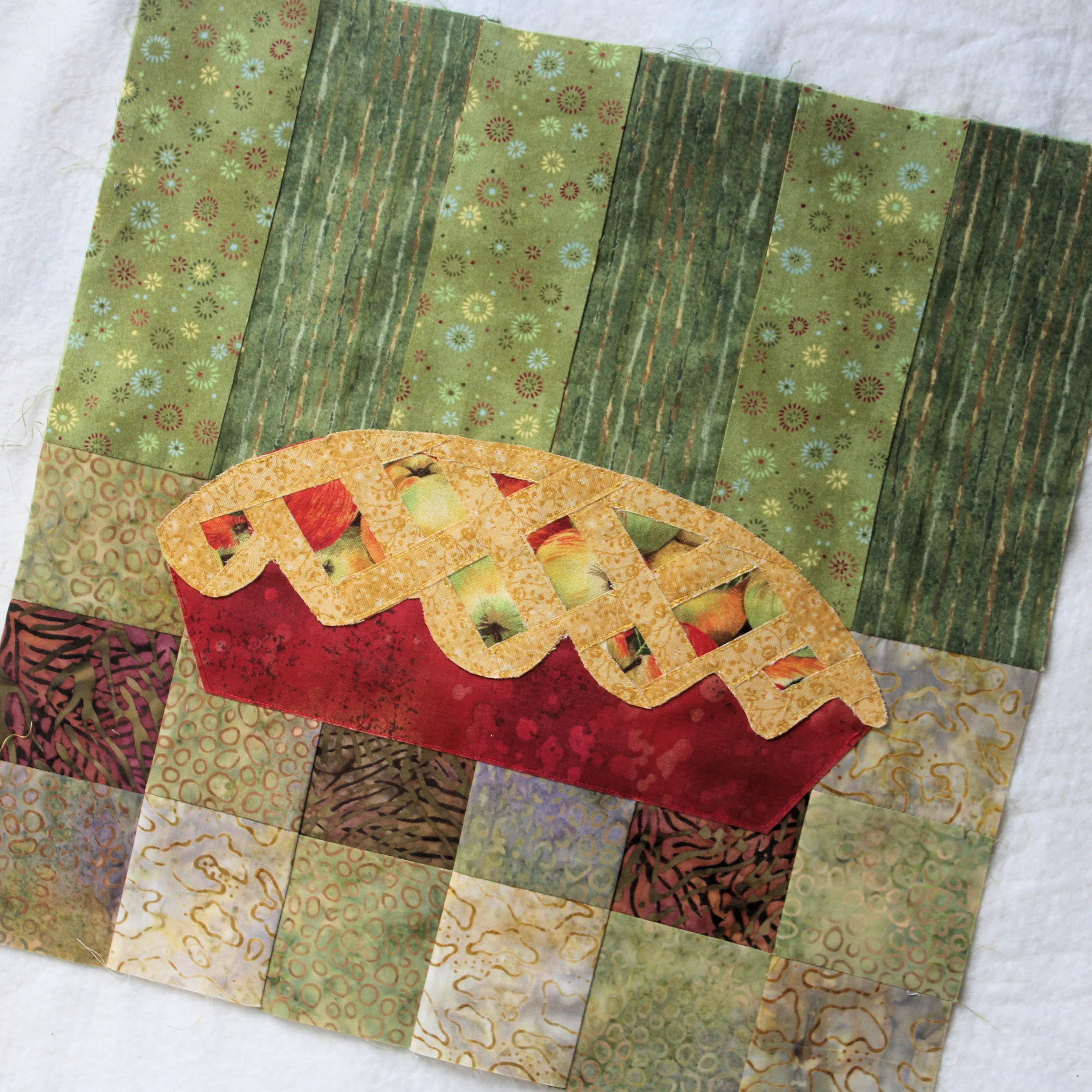 Fall into a QAL: Block 6 Pie — The Inquiring Quilter