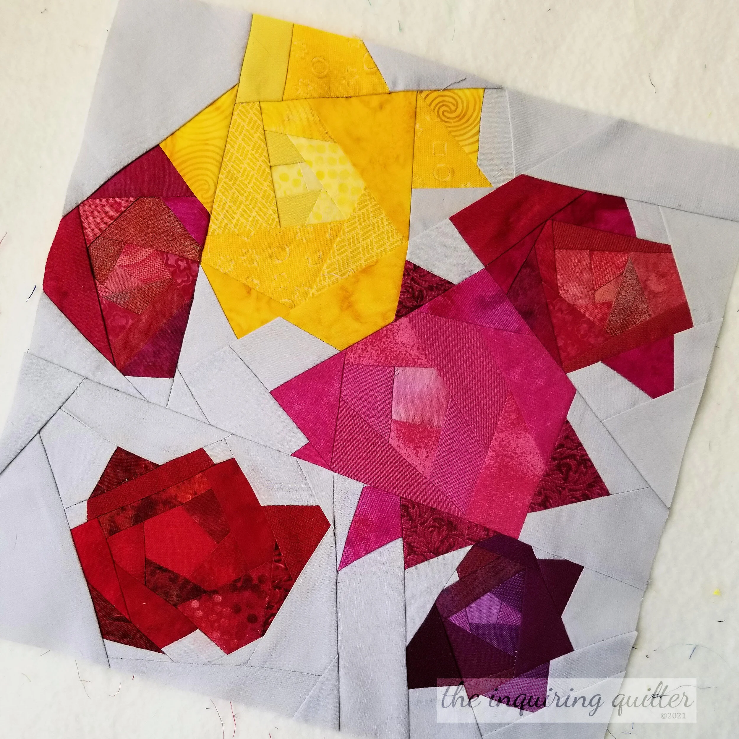 Everything's Coming Up Roses block — The Inquiring Quilter