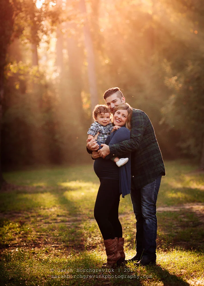 8 Awesome Tips for an Amazing Outdoor Maternity Family Session