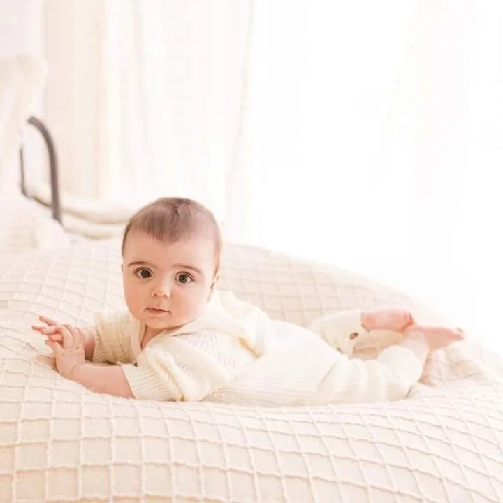 Creating a Soft, Natural Light Look through Artificial Studio Lights