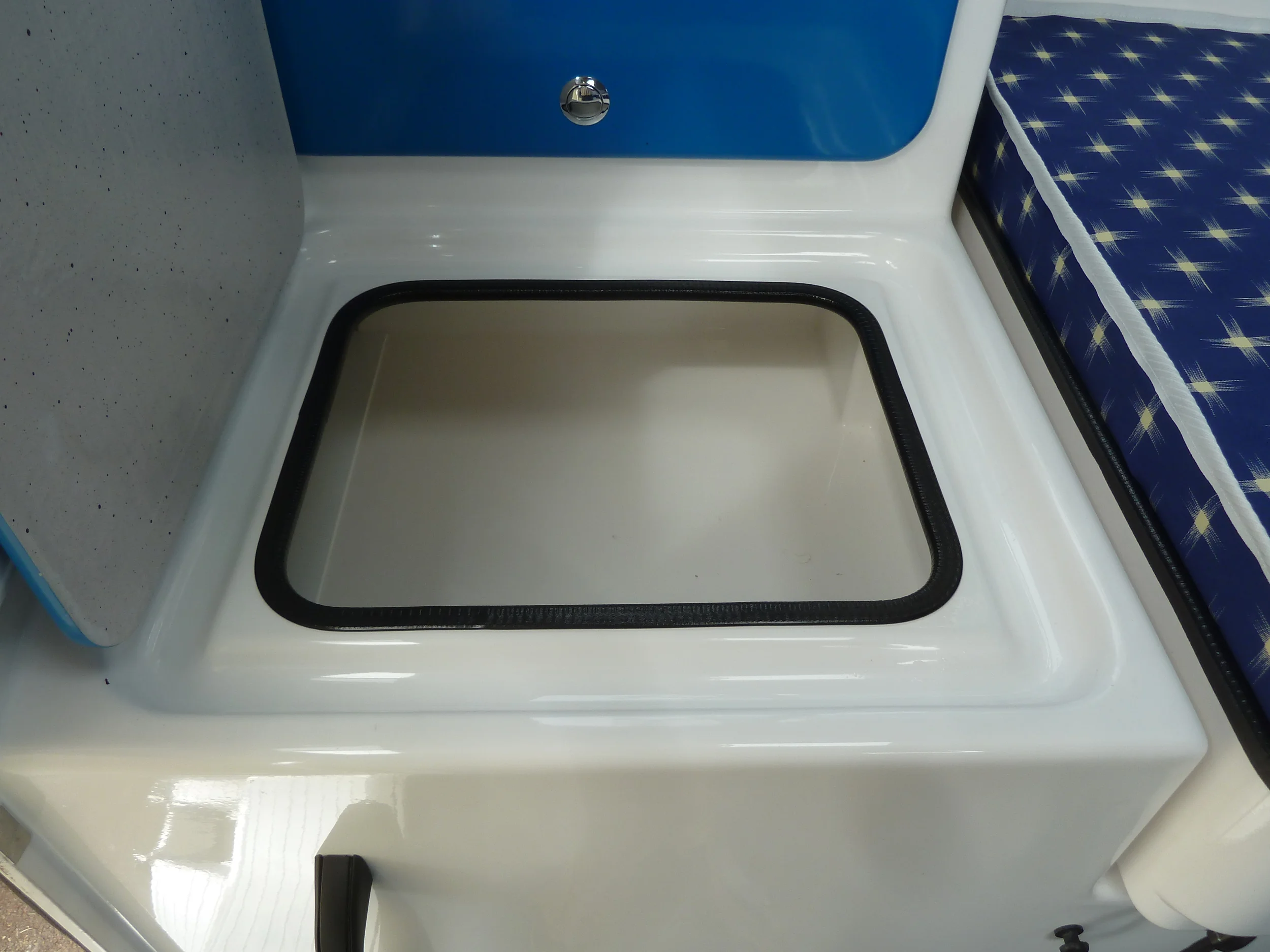 Slide On Campers Features and Functions | innovan