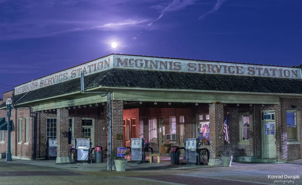 Main Street Collierville Historic Town Square at Night — Konrad Dwojak ...