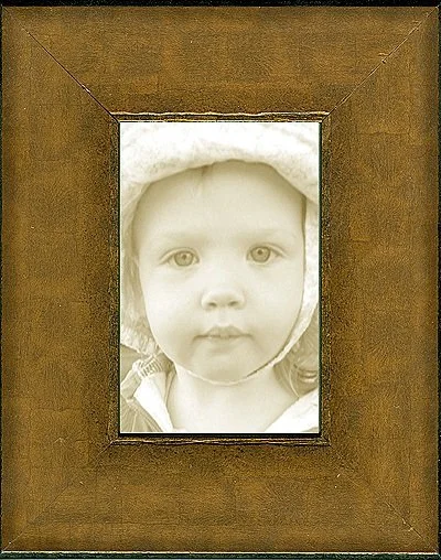 Ornate picture frames made in USA