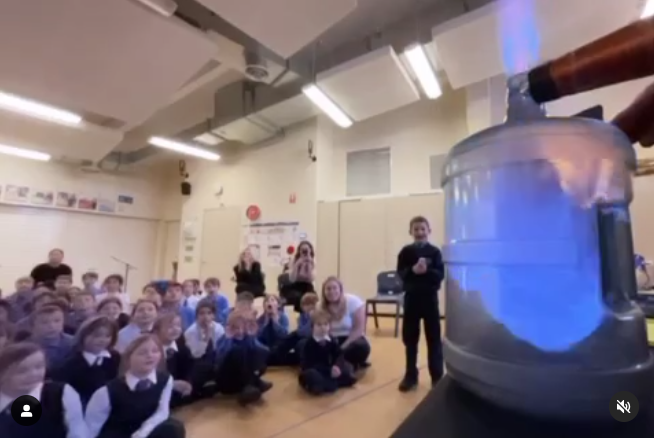 Great Big Science Show (Primary) — Kaleidoscope: Science Incursions for ...