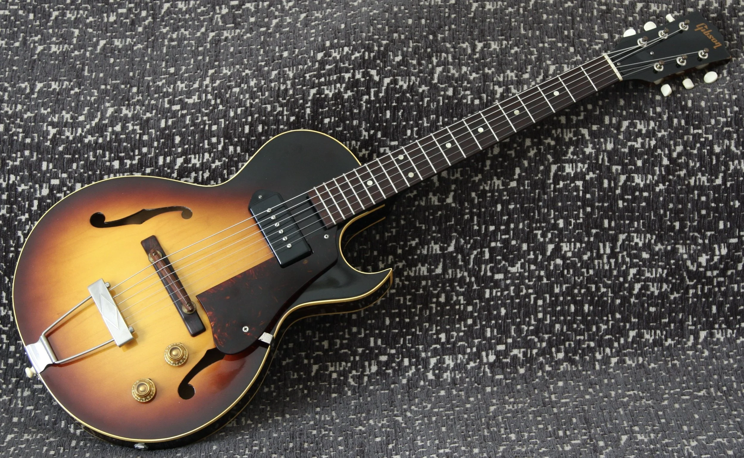 Sold - 1959 Gibson ES-140T — Guncotton Guitars
