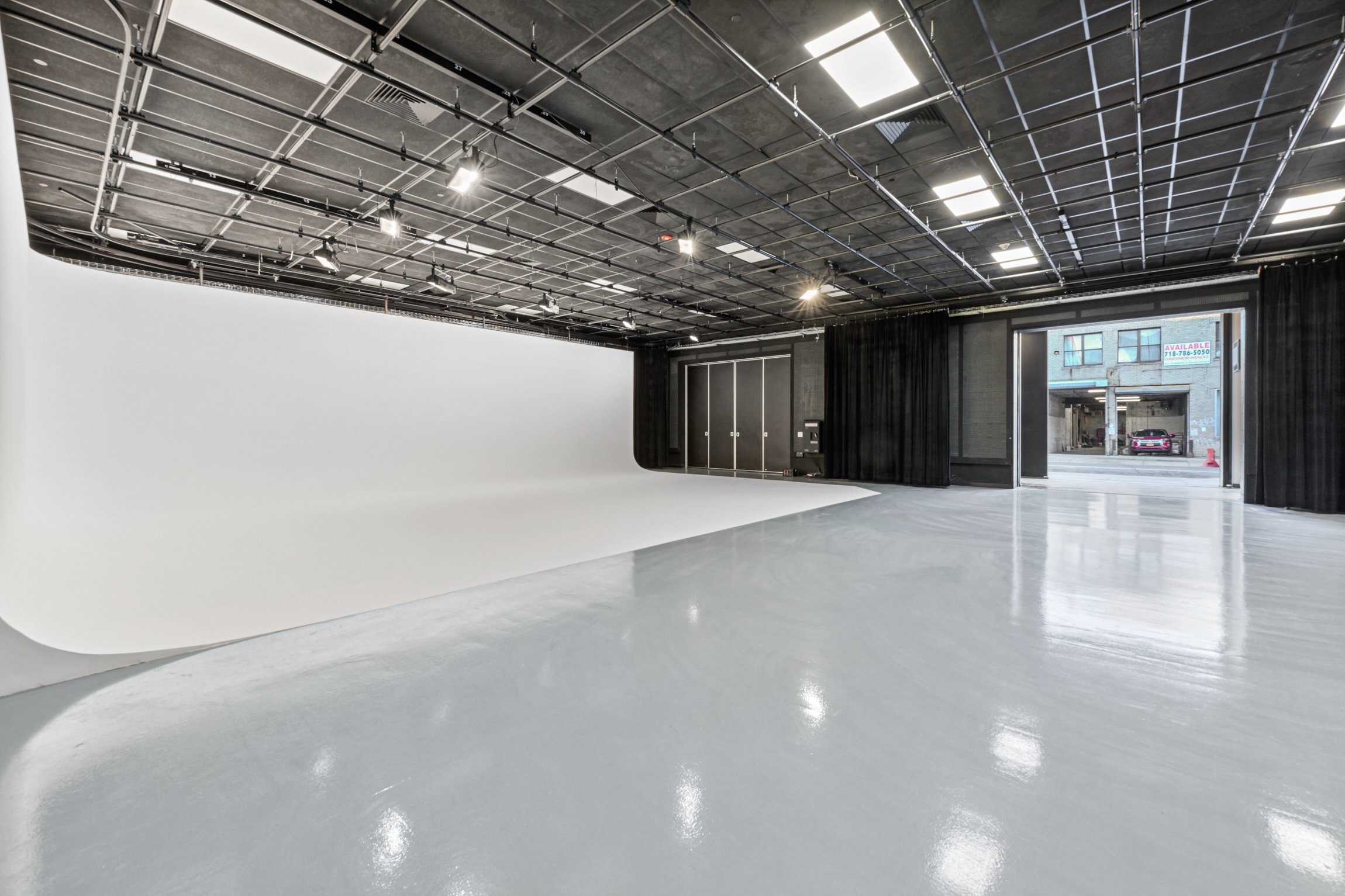 Drive in Studio NYC | Drive in CYC Brooklyn | Drive in Stage — Be ...