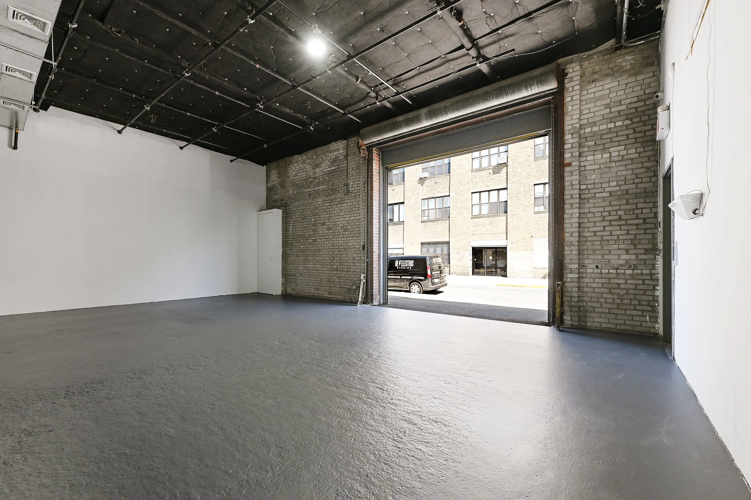 Drive in Studio NYC | Drive in CYC Brooklyn | Drive in Stage — Be ...