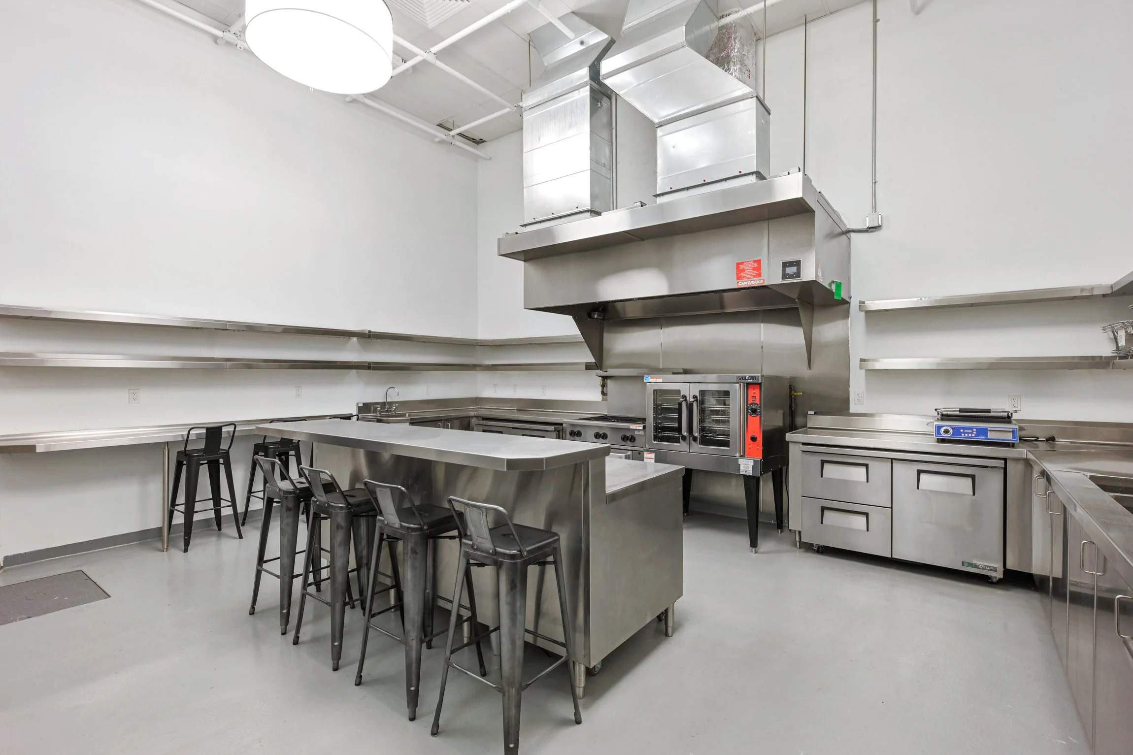 Kitchen Studio Rental Brooklyn, NYC | Commercial Kitchen for Filming ...