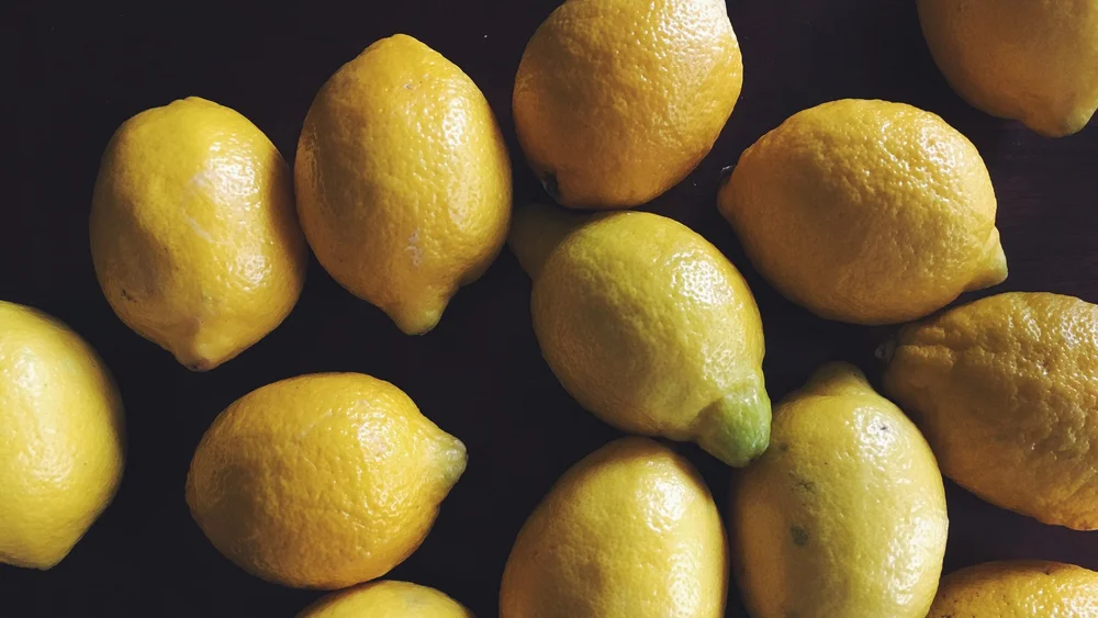 make your own lemon shake-ups — SNAPPY CASUAL