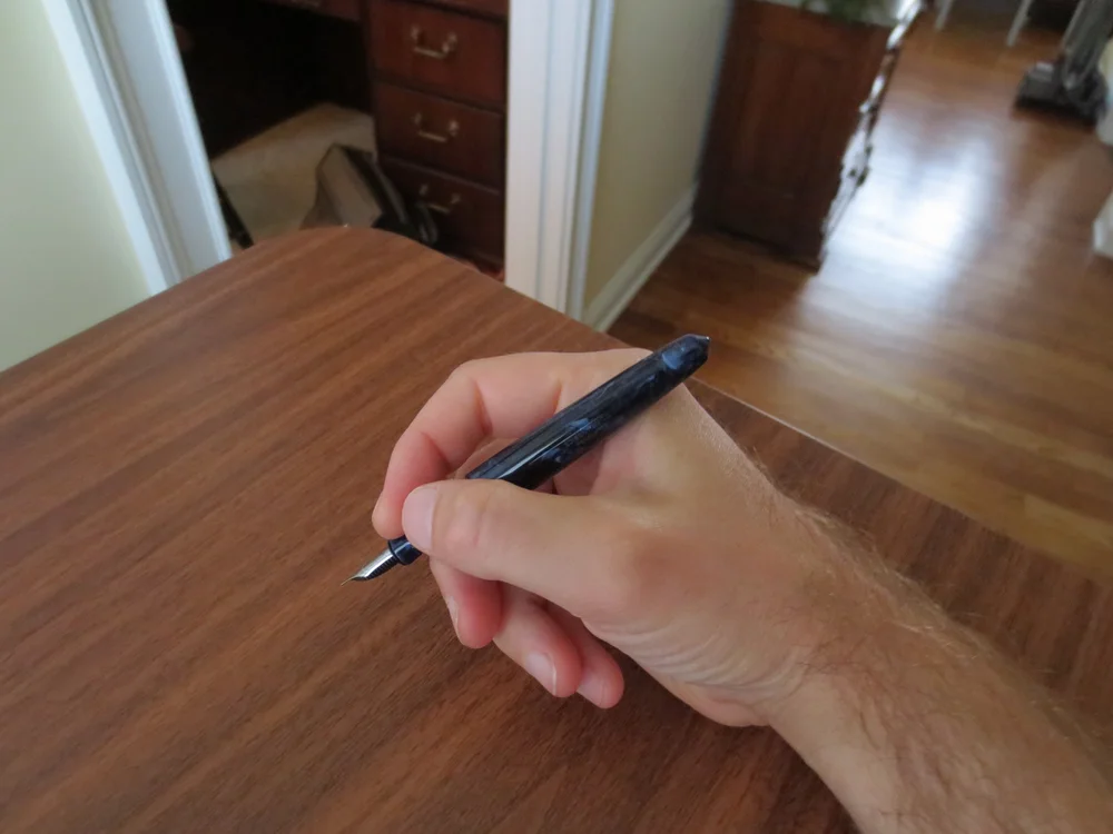 Pen Review: Edison Pearlette — The Gentleman Stationer