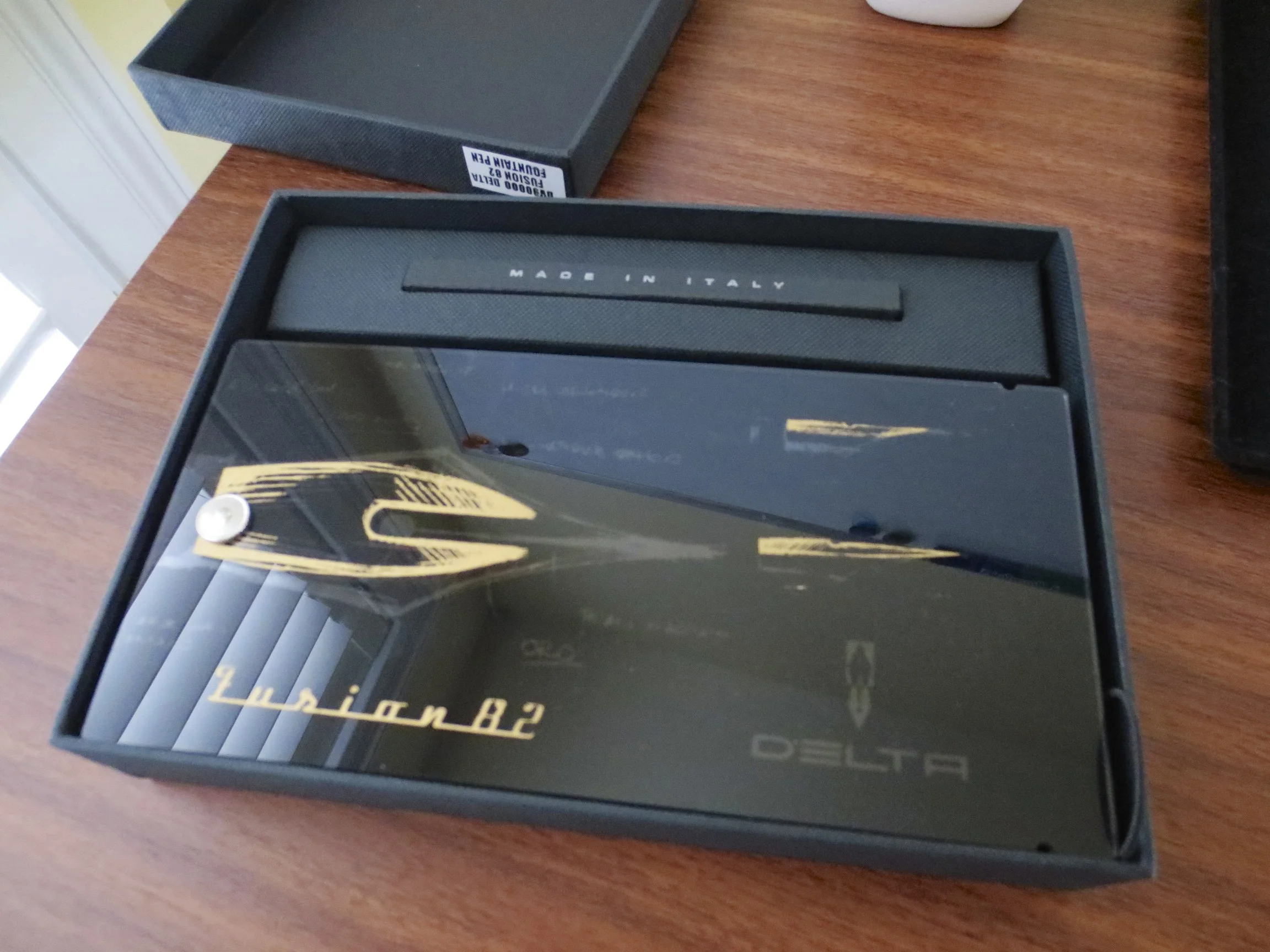 Pen Review: Delta Fusion 82 in Limited Edition Celluloid — The ...