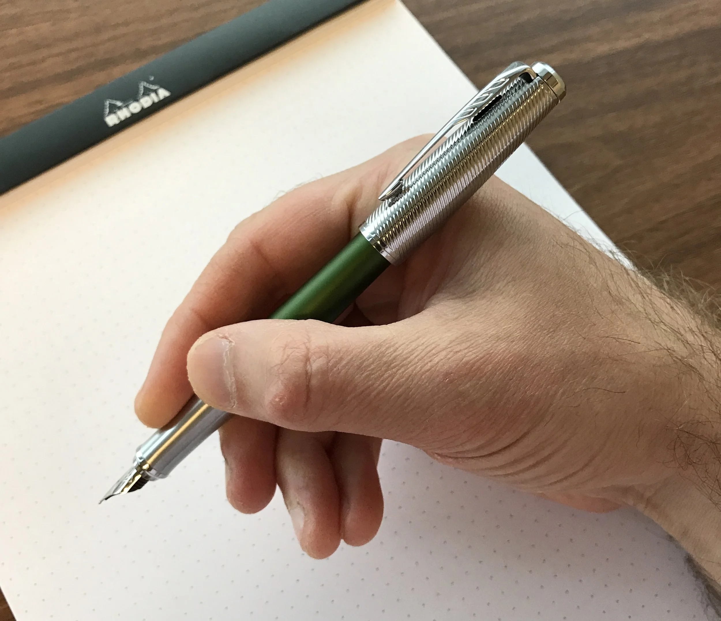 Pen Review The New Parker Urban Fountain Pen The Gentleman Stationer