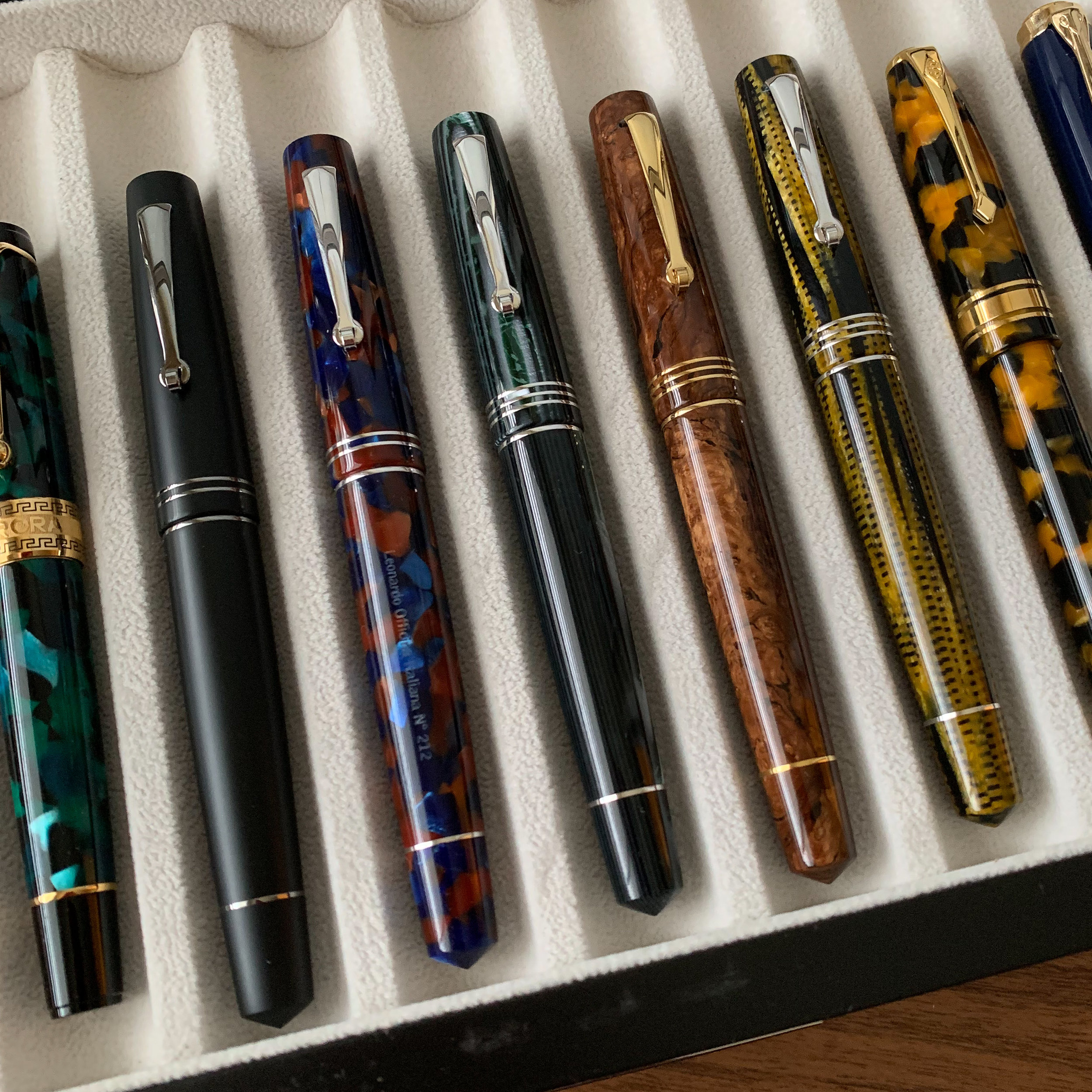 Pen Review: Leonardo Officina Italiana Momento Zero x Pen Chalet ...