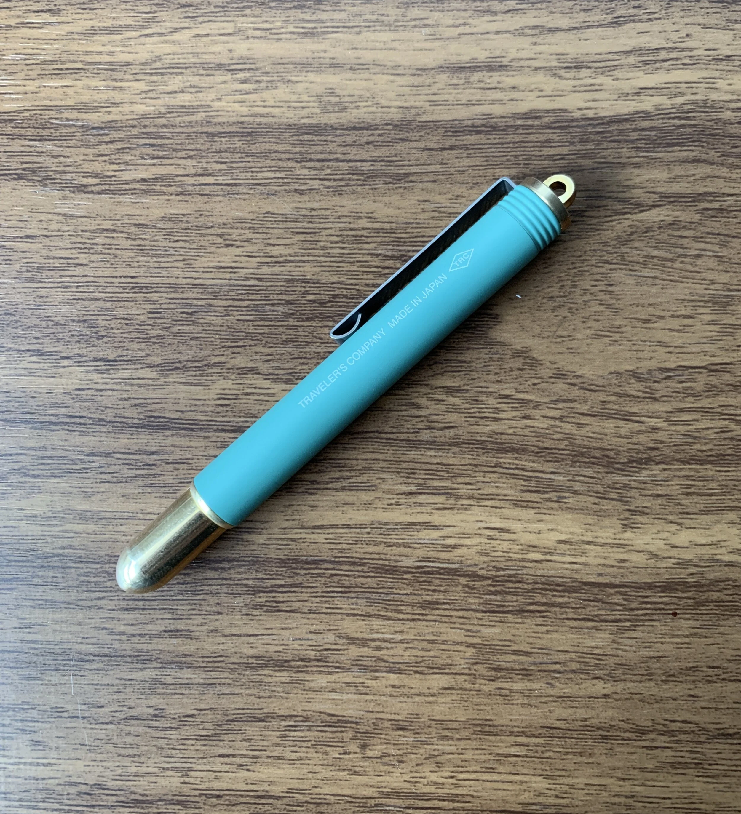 Traveler's Company Brass Fountain Pen: A New Twist on a Vintage Form ...