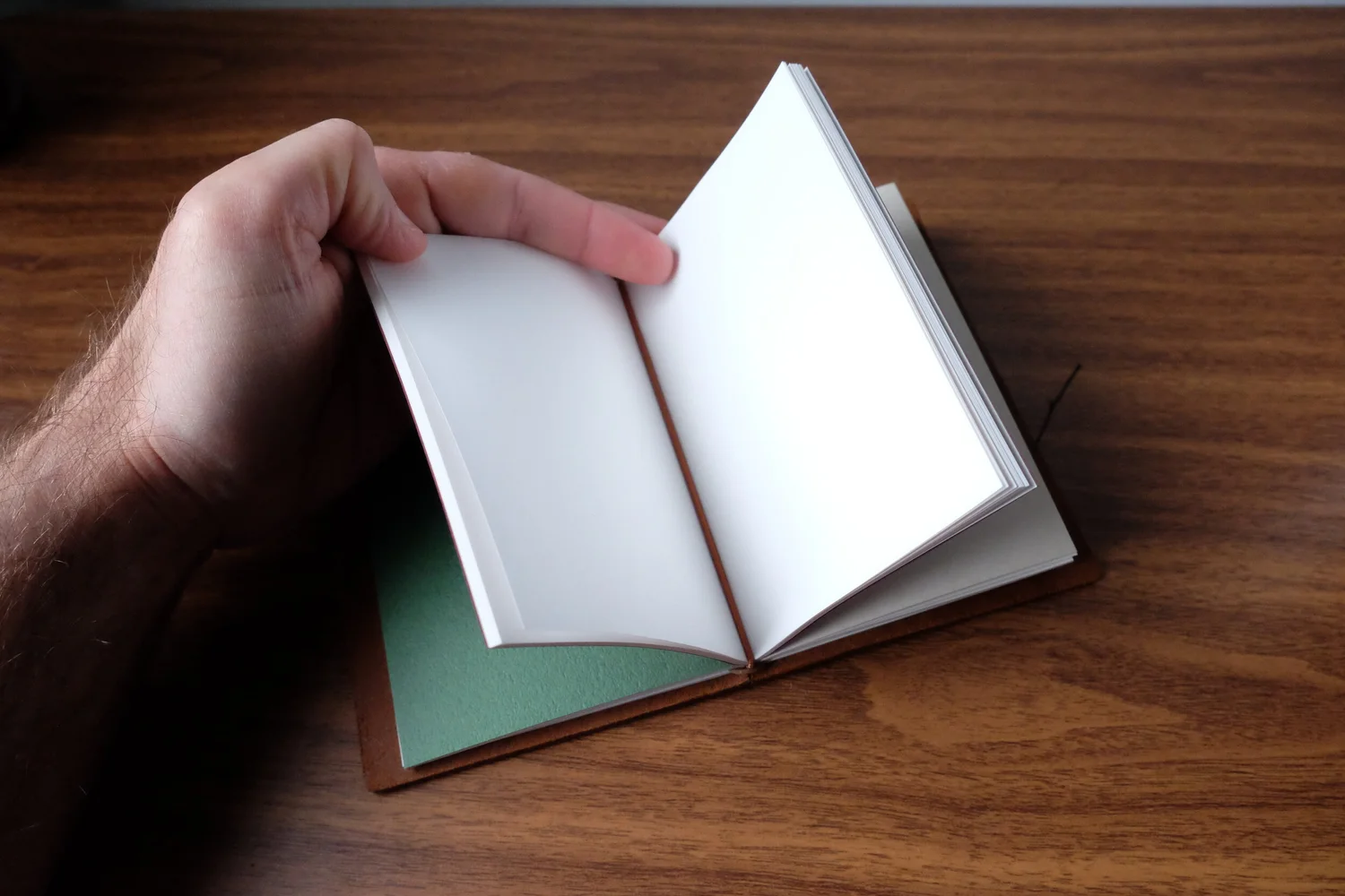 Traveler's Notebook Tutorial: How to Connect Multiple Refills and ...