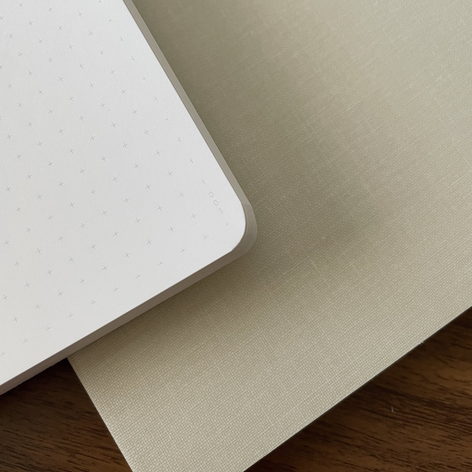 Notebook Review AND GIVEAWAY: Musubi Folio Cosmo Air Light — The Gentleman Stationer