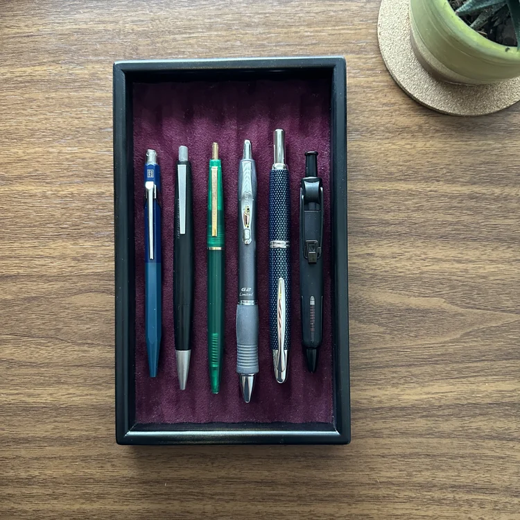 Twist or Click: What's Your Retractable Pen Preference? — The Gentleman ...