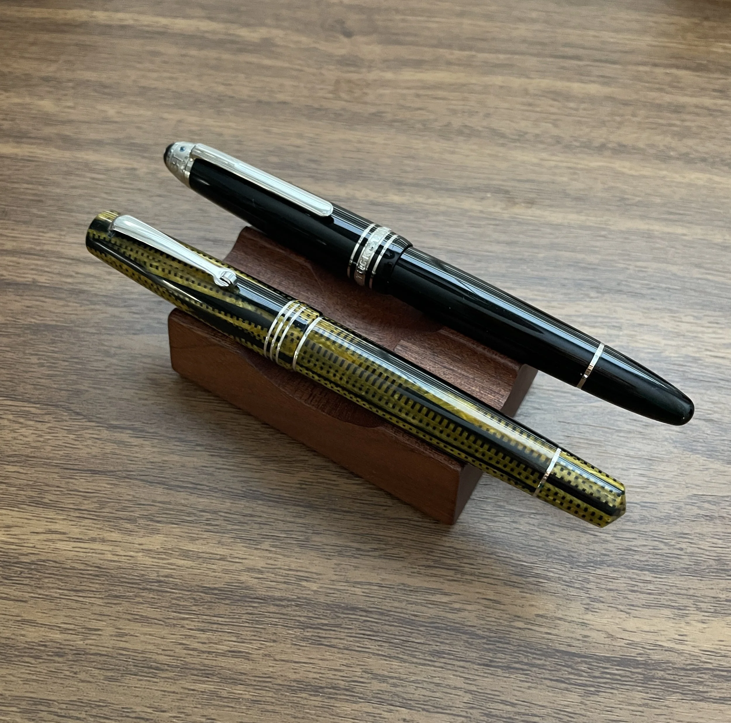 Ink Review: Laban Greek Mythology Poseidon Green and Hera Dark Green ...