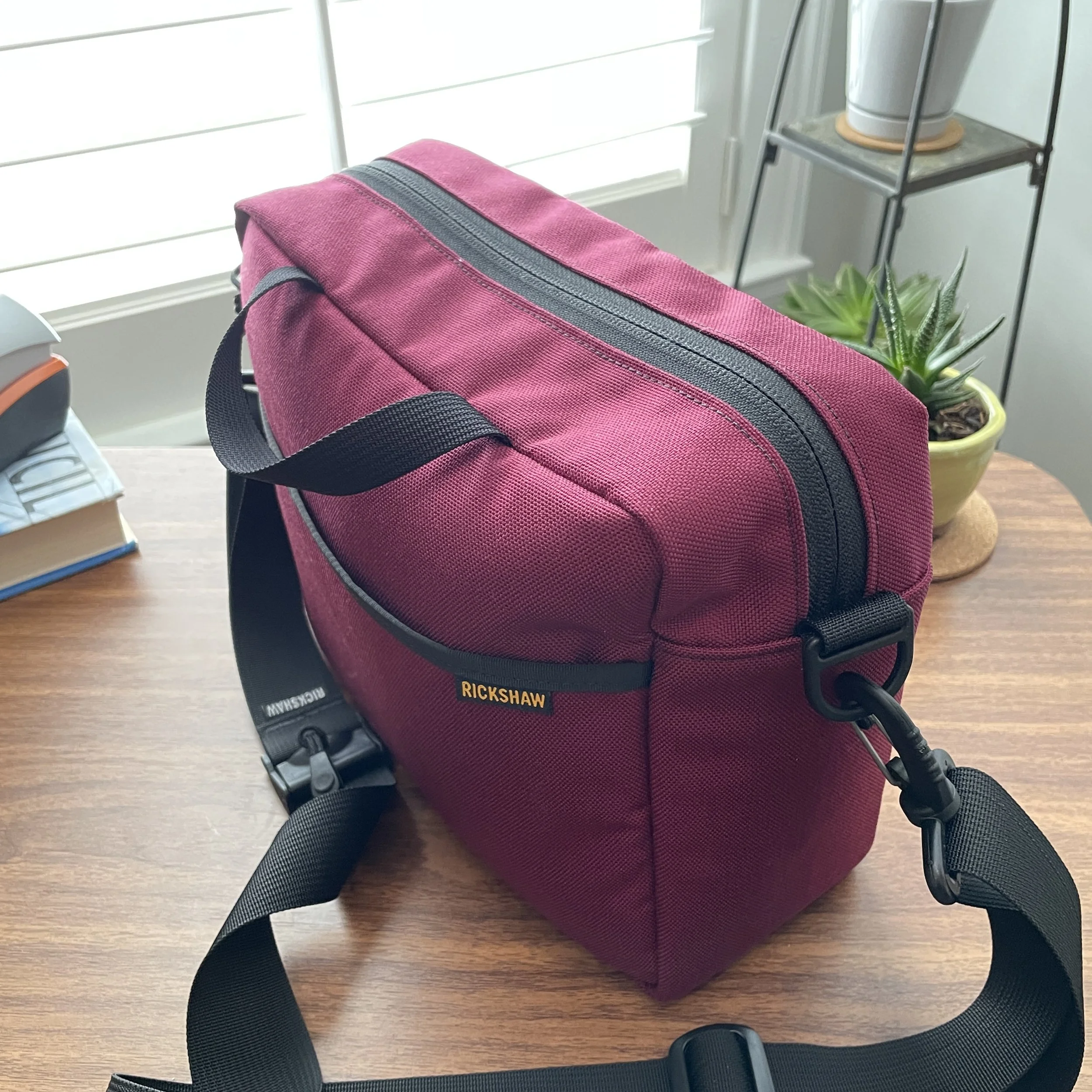 Bag Dump: What's in My Rickshaw Banzai Bag? — The Gentleman Stationer