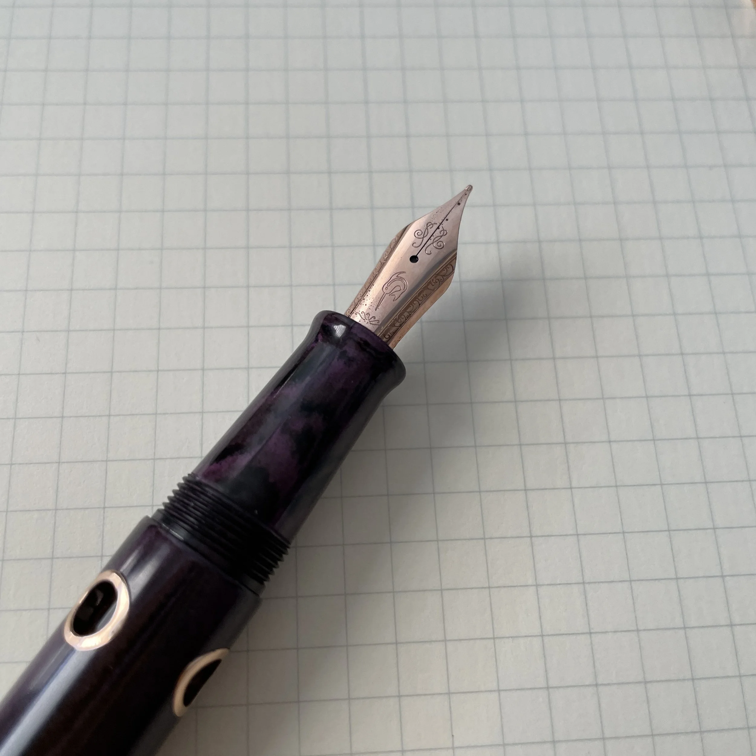 Pen Review: Nahvalur Nautilus Ebonite Fountain Pen — The Gentleman ...