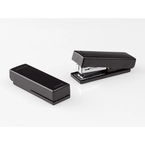 Midori XS Compact Stapler — The Gentleman Stationer