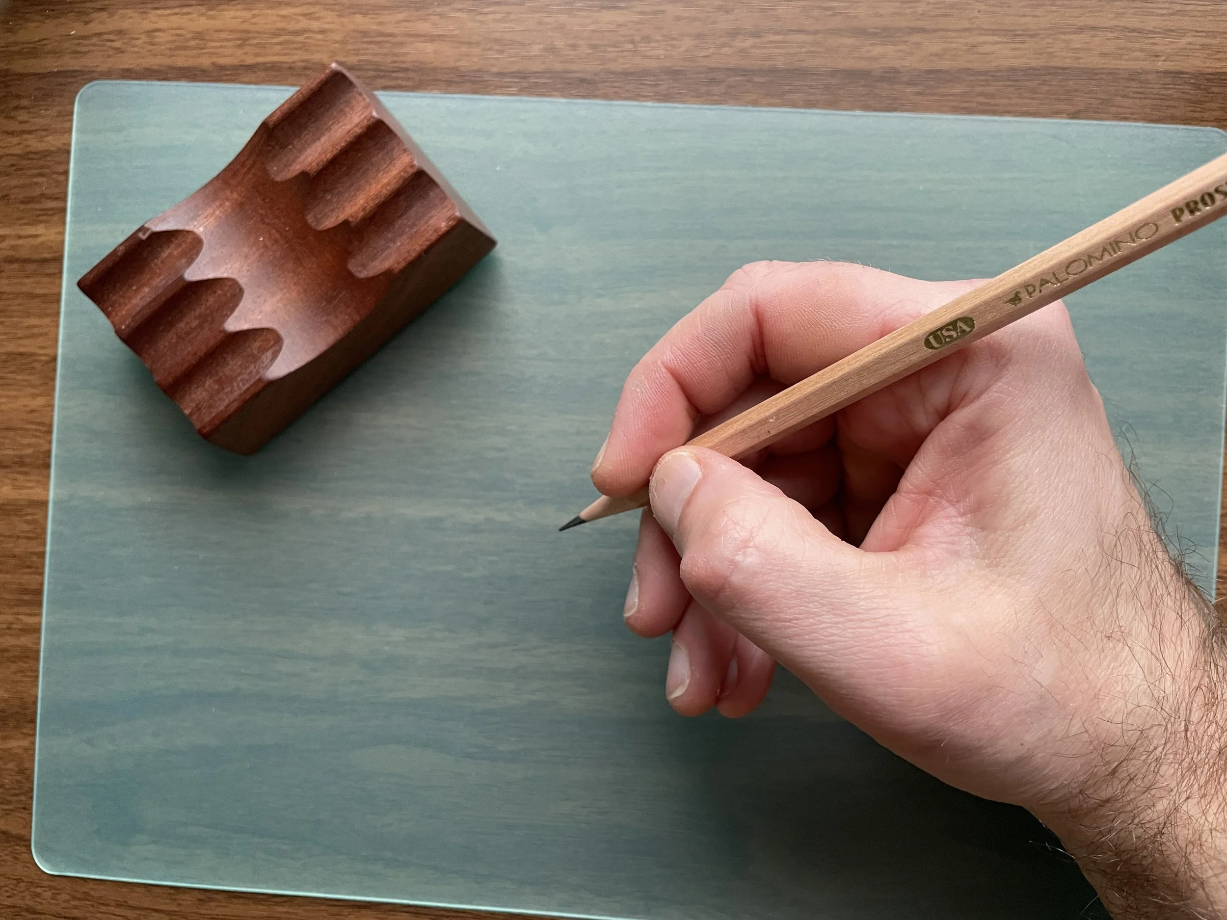 Triangular Grip Pens: Love 'em or Leave 'em? — The Gentleman Stationer