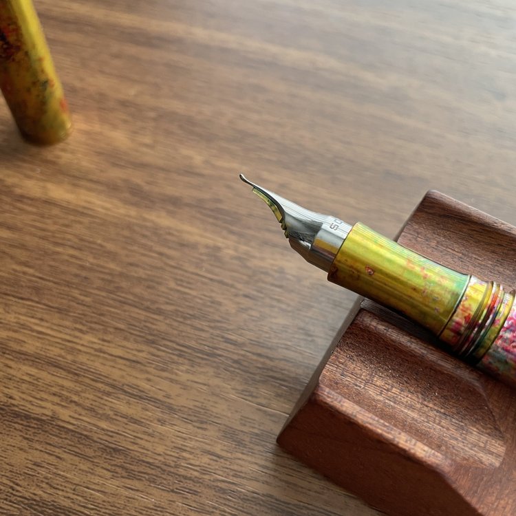 Pen Review: Schon DSGN Full-Sized Fountain Pen and Monoc Nib First ...