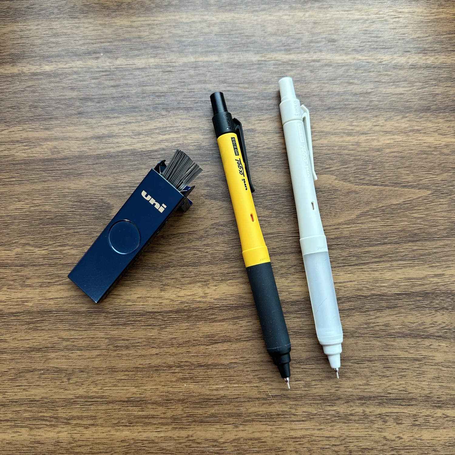 Mechanical Pencil Review: The Uni Kuru Toga Alpha Gel Switch — The Gentleman Stationer