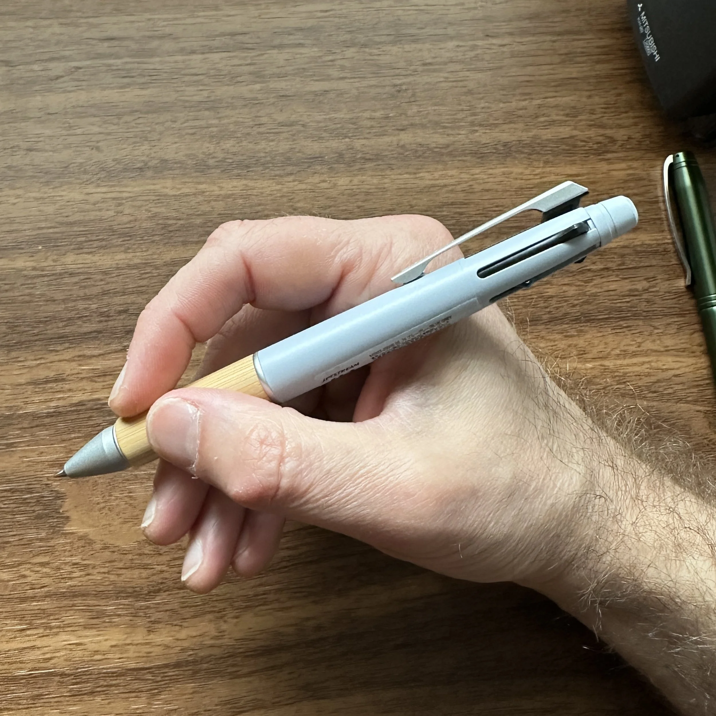 Pen Review: Uni Jetstream 4&1 Multi Pen — The Gentleman Stationer