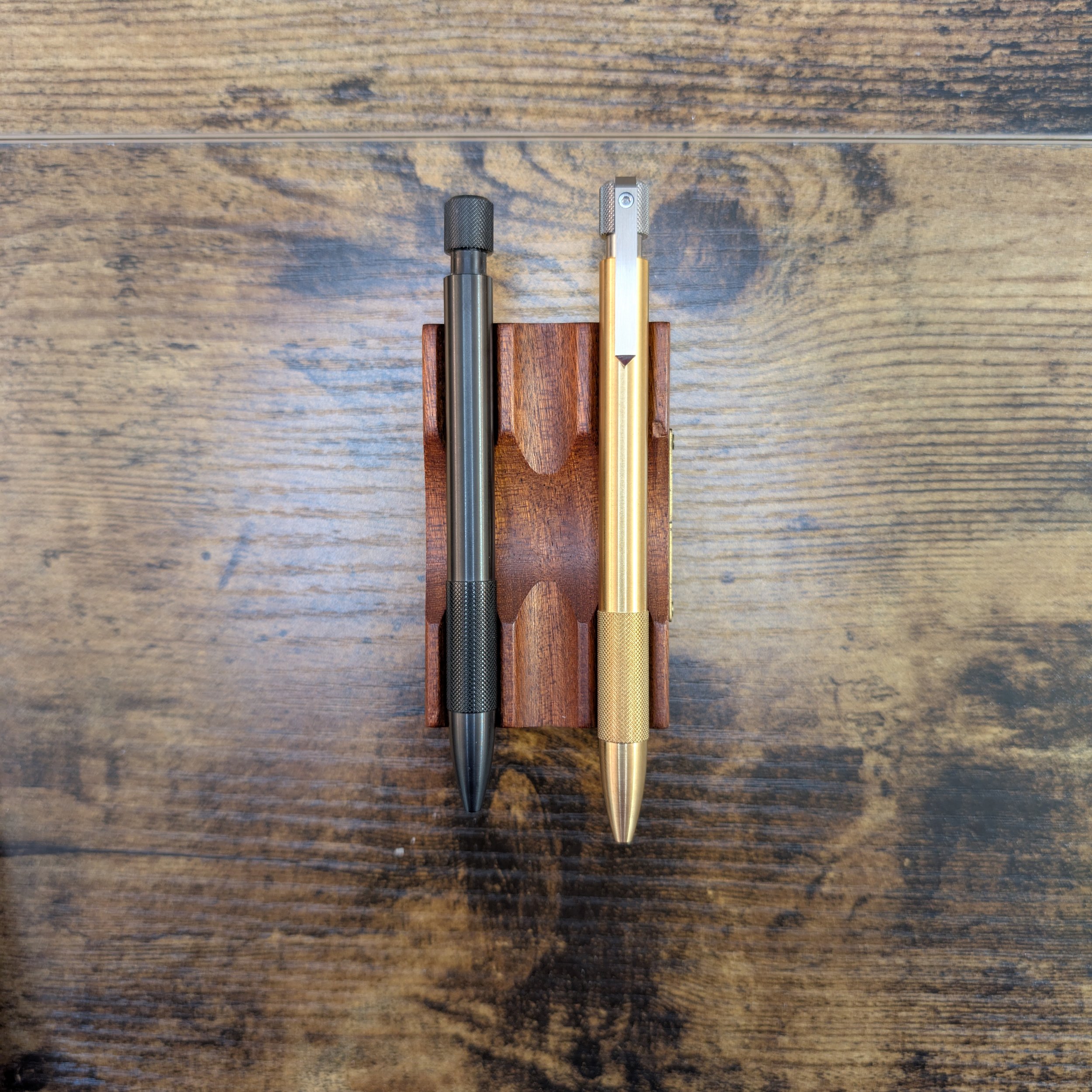 Kickstarter Alert: The Wingback Journeyman Pen — The Gentleman Stationer