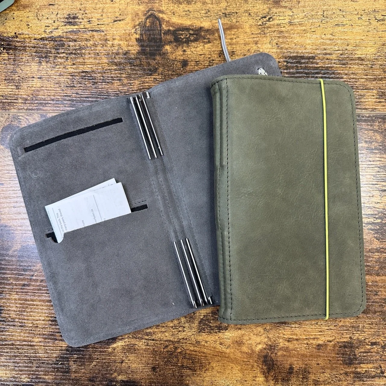 Introducing the T.G.S. x Roterfaden Taschenbegleiter TGS_25: Available Now! — The Gentleman ...